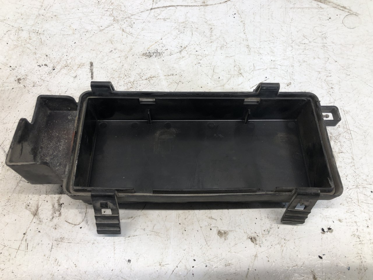 06-73350-000 | Freightliner M2 106 Fuse Box for Sale