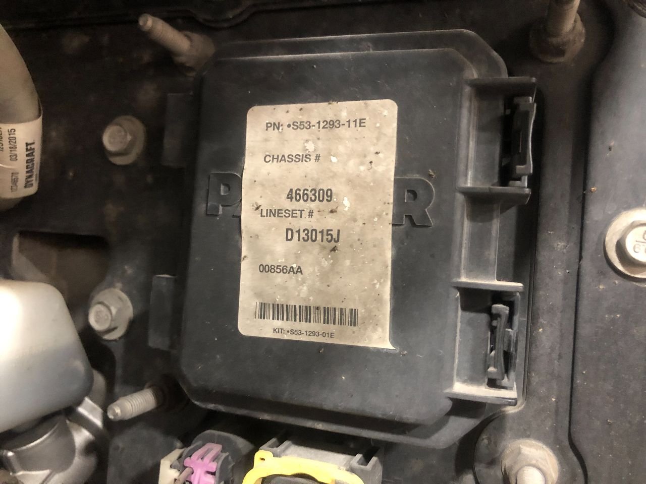 P22-1075 | Kenworth T680 Fuse Box for Sale