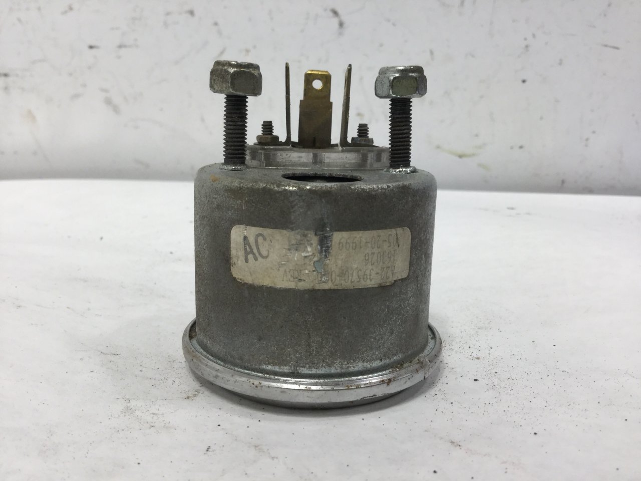 A22-39570-000 | Freightliner FLD120SD Gauge for Sale