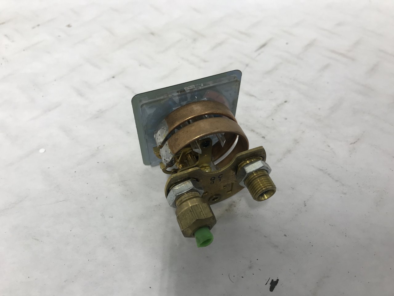 271895-1 | International RESB Gauge for Sale