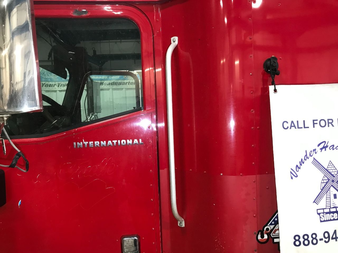 International 9200 Grab Handle for Sale