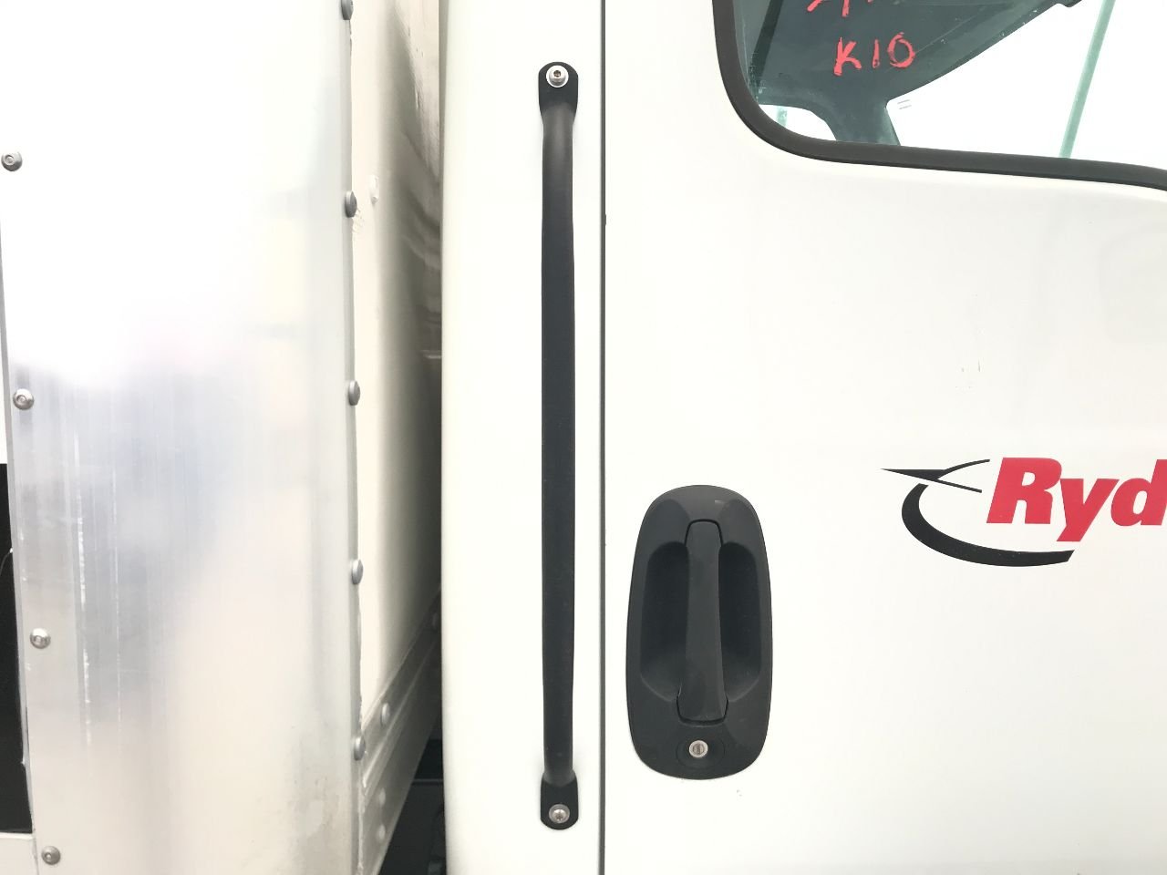 International MV607 Grab Handle for Sale