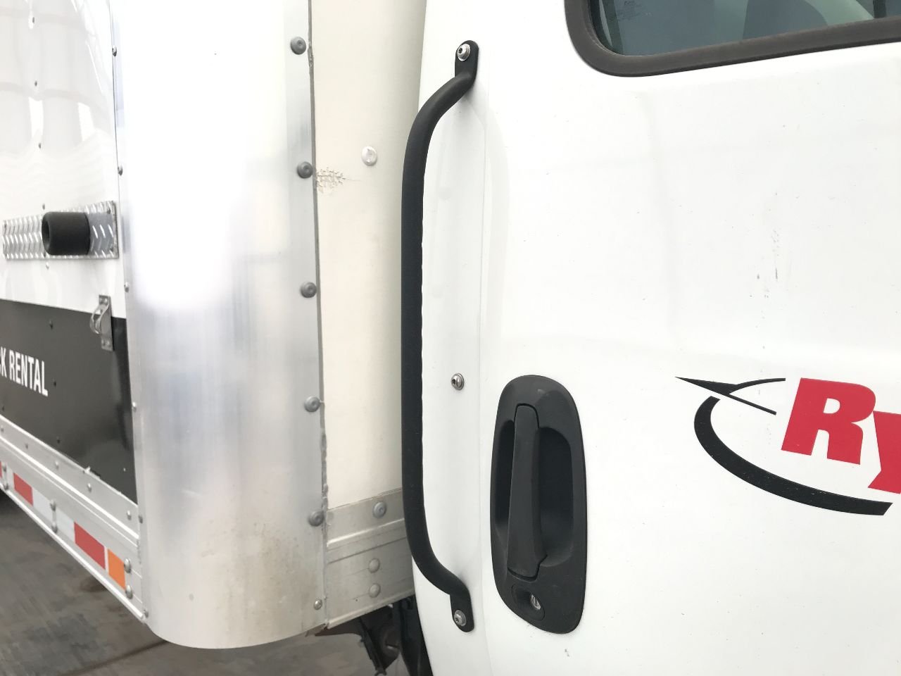 International MV607 Grab Handle for Sale