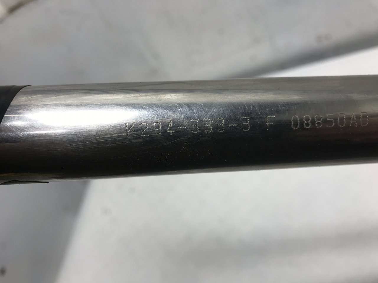 K235-5473R | Kenworth T800 Grab Handle for Sale