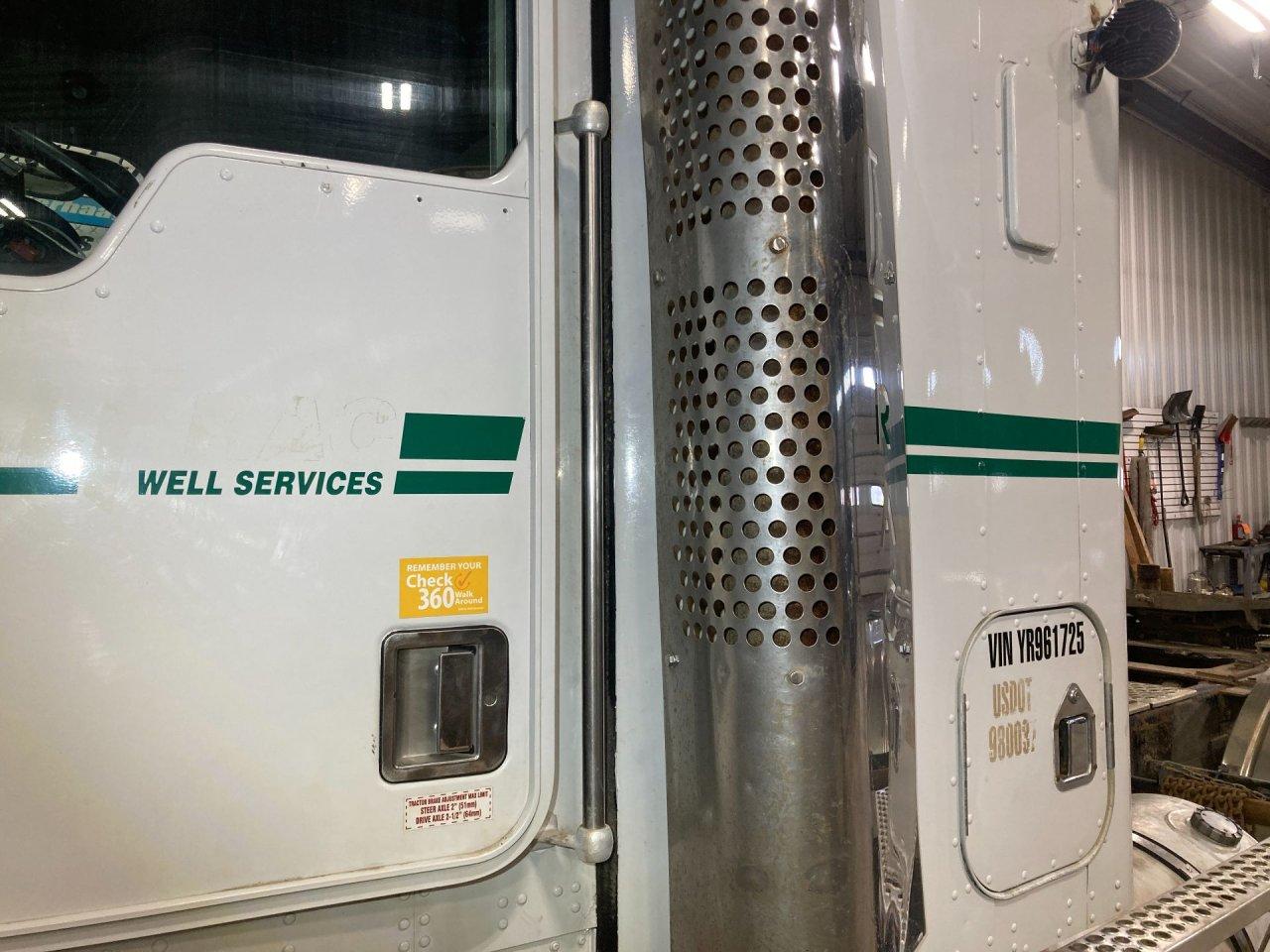 K275-5473L | Kenworth T800 Grab Handle for Sale