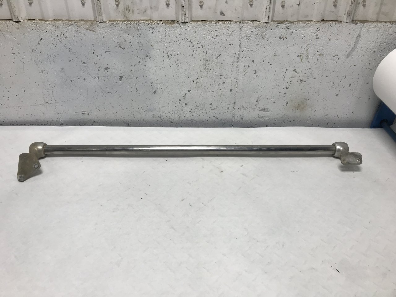 K294-333-3 | Kenworth T800 Grab Handle for Sale