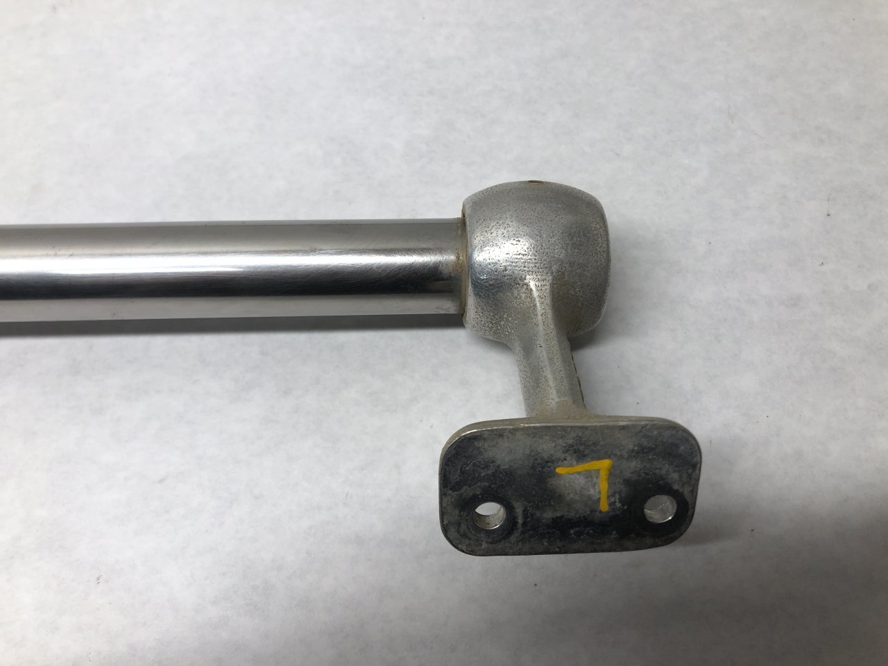 K275-5472 | Kenworth T800 Grab Handle for Sale