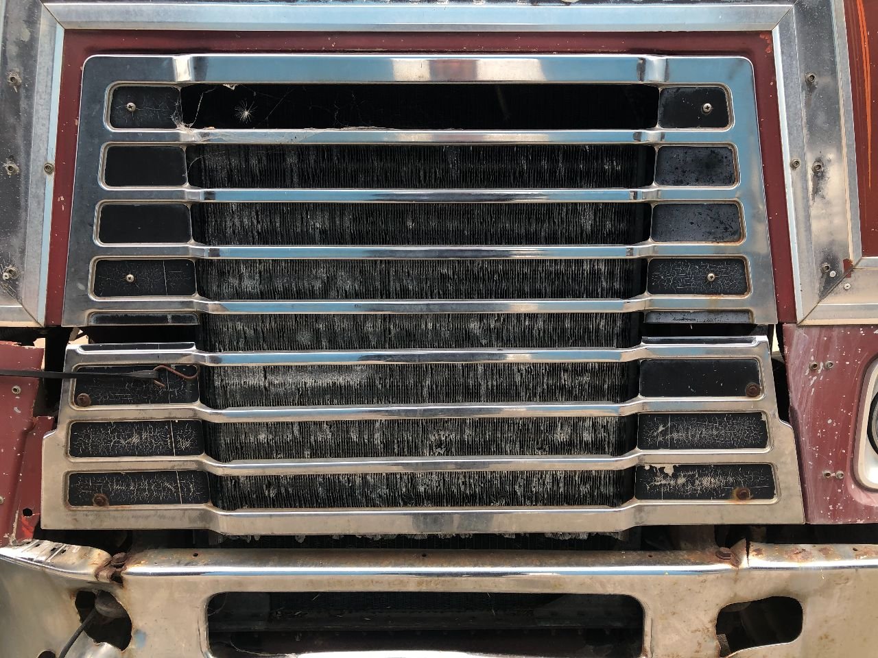 International 4070B Grille for Sale