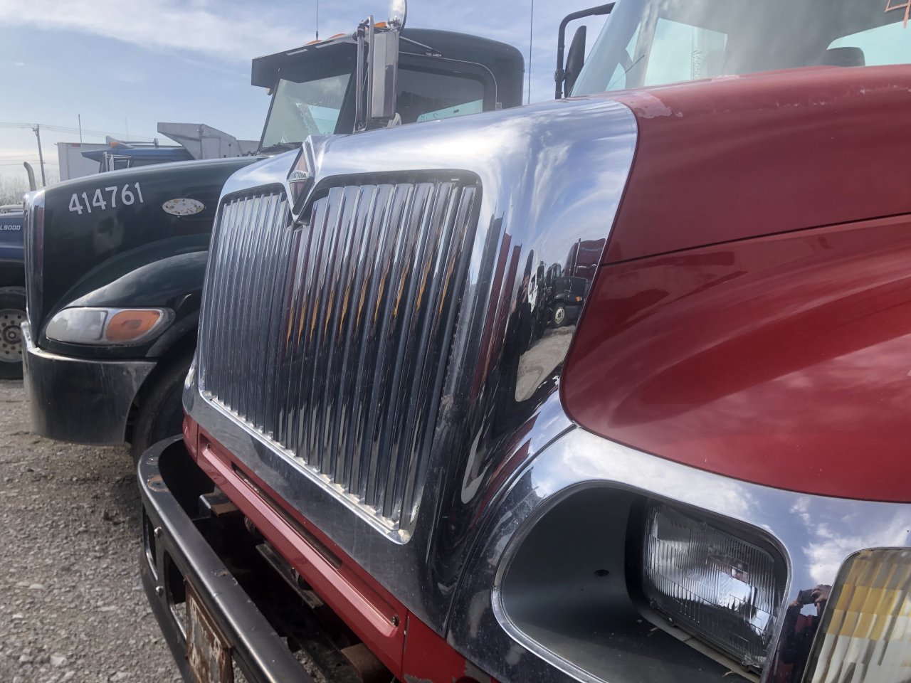 International 7600 Grille for Sale