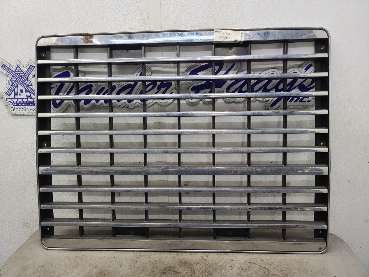 6MF576M 6MF576M2 | Mack CHU Grille for Sale