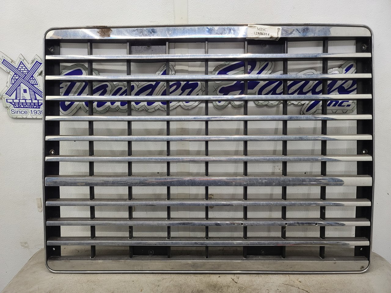 6MF576M 6MF576M2 | Mack CHU Grille for Sale