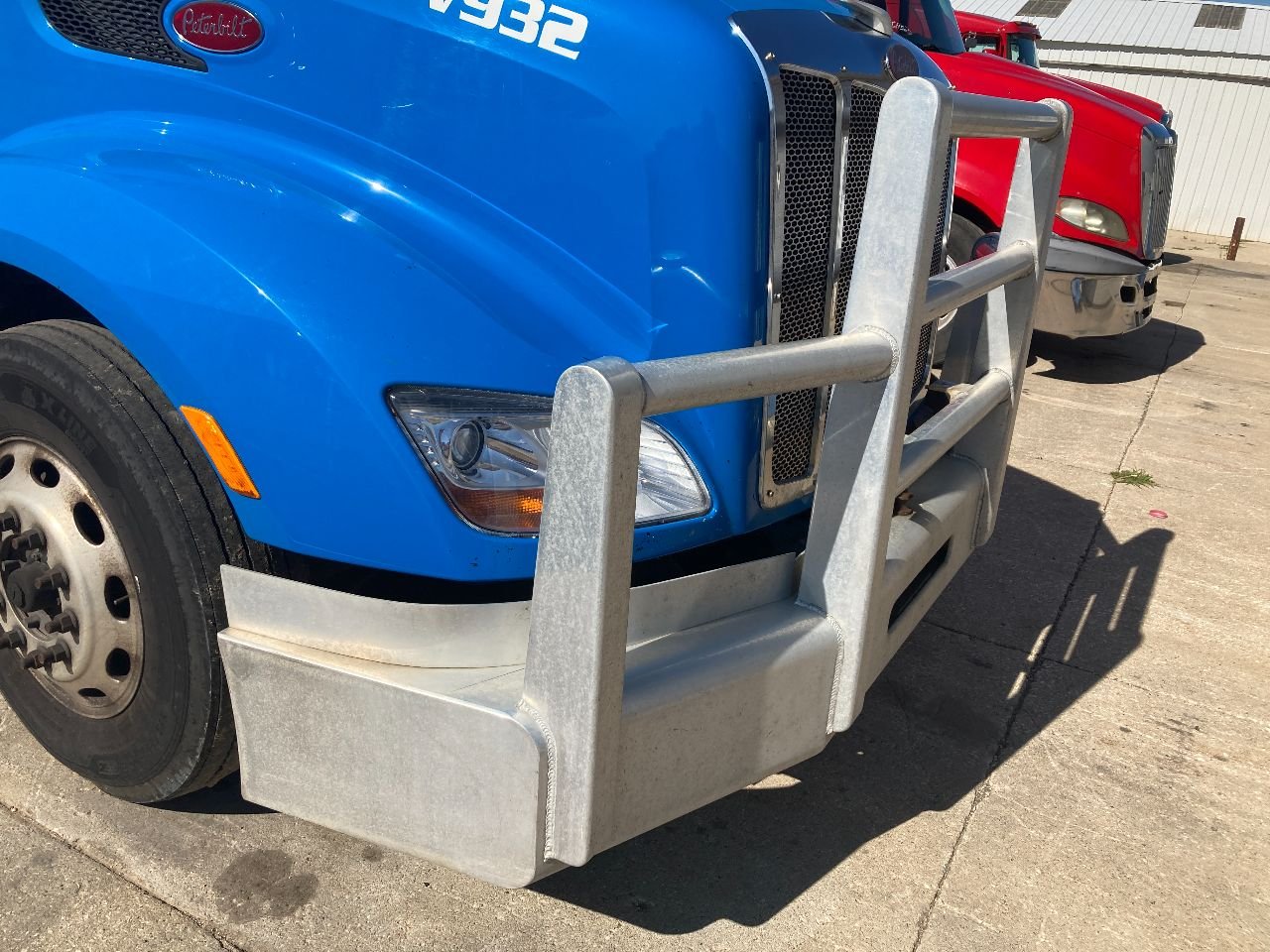 2002632 | Peterbilt 579 Grille Guard for Sale