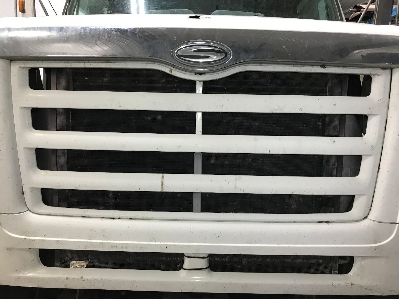 XG45-8150-CA | Sterling L9501 Grille for Sale