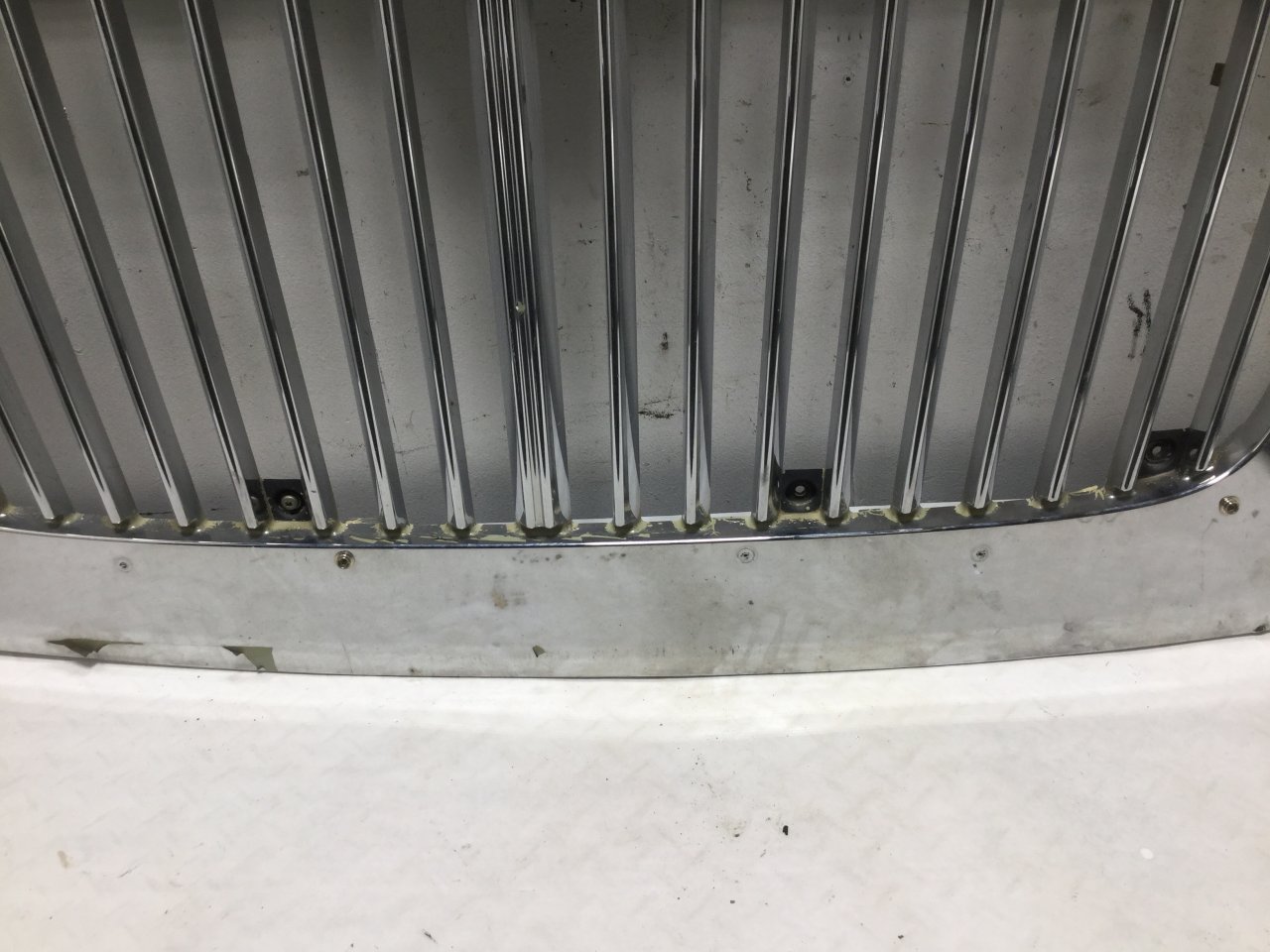 International TRANSTAR (8600) Grille for Sale