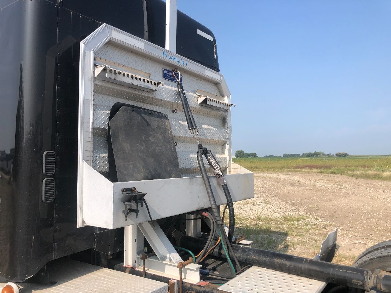 Freightliner 122SD Cab Protector / Headache Rack for Sale