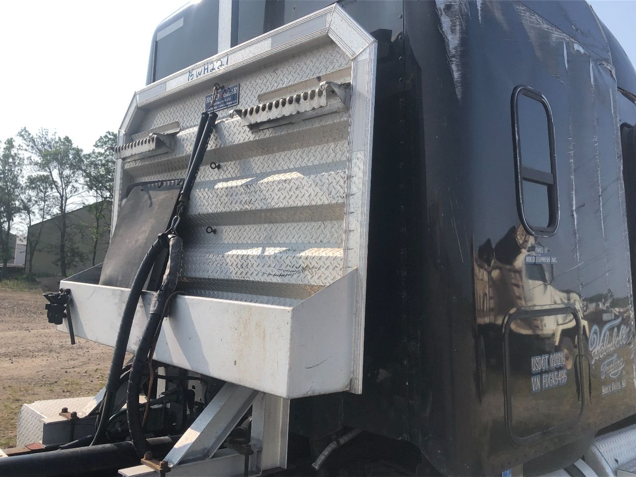 Freightliner 122SD Cab Protector / Headache Rack for Sale