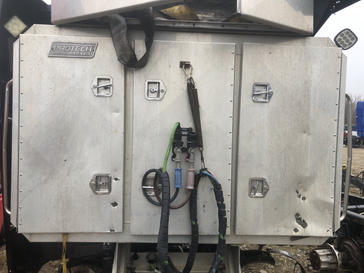 Peterbilt 389 Cab Protector / Headache Rack for Sale