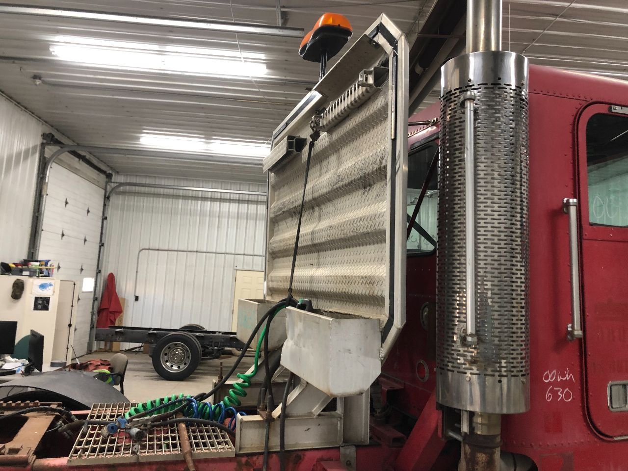 Freightliner FLD120SD Cab Protector / Headache Rack for Sale