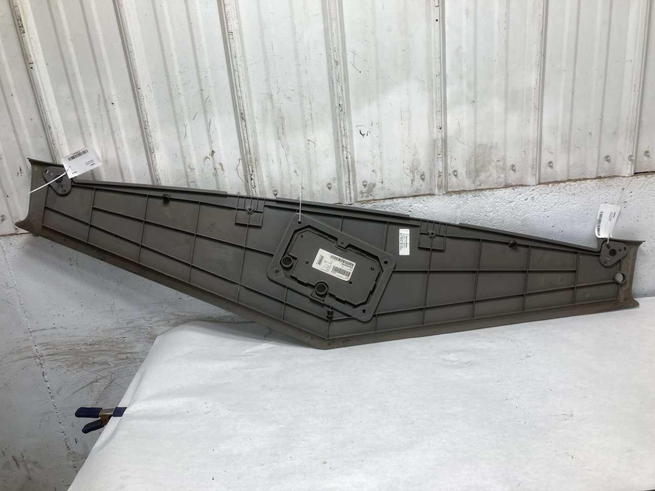 S60-6074-281 | Peterbilt 386 Header Panel for Sale