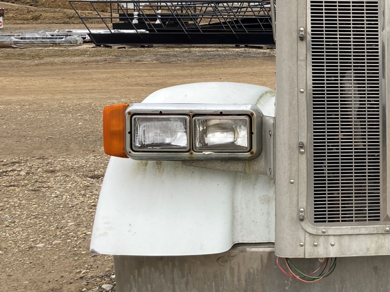 16-07559M000R | Peterbilt 378 Headlamp for Sale