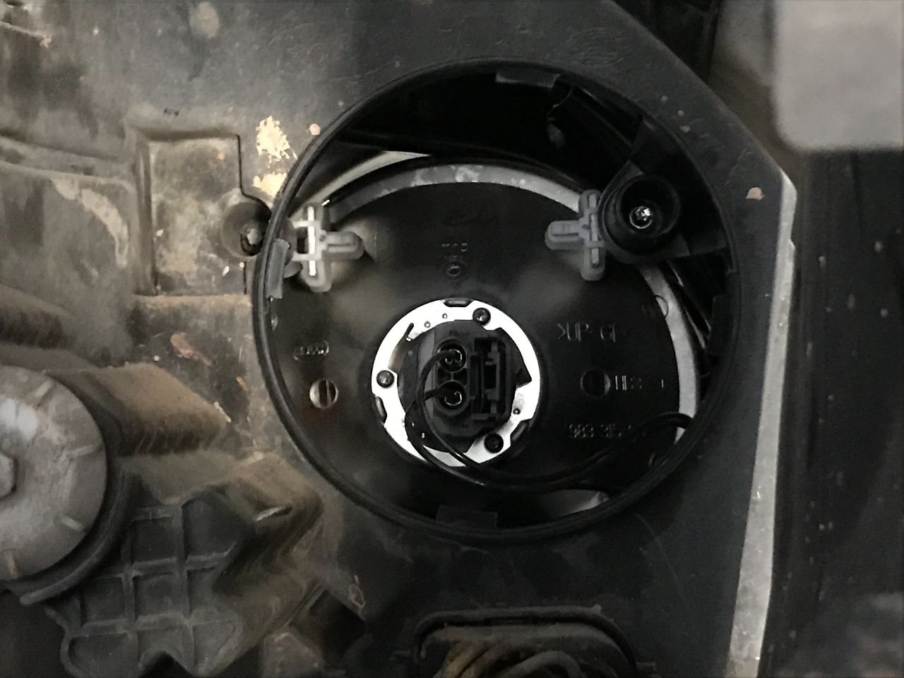 P54-6102-10000R | Peterbilt 579 Headlamp for Sale