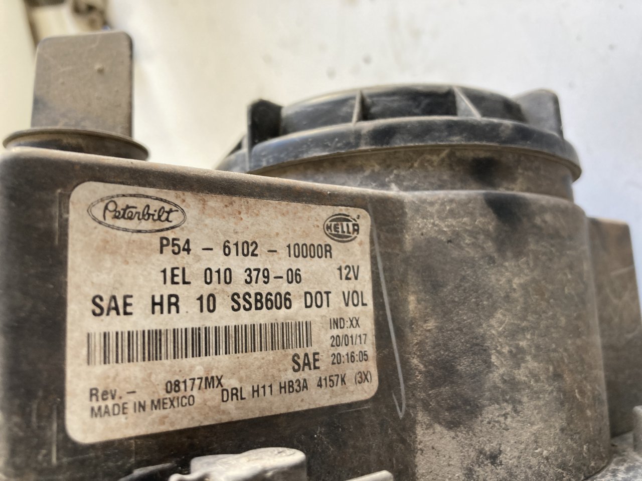 P54-6102-10000R | Peterbilt 587 Headlamp for Sale