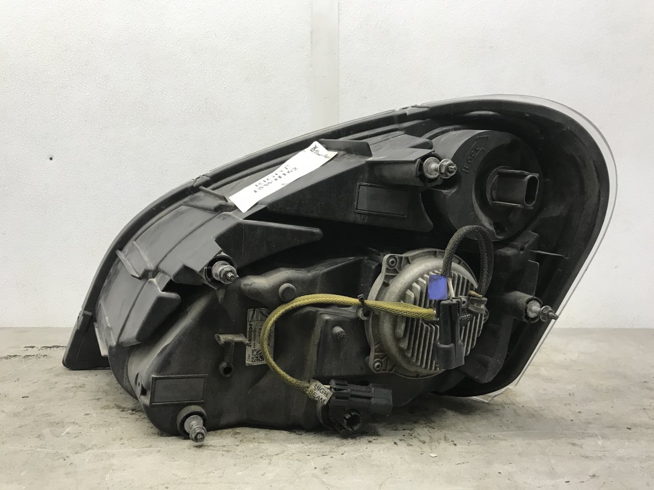 27600CD4 | Freightliner CASCADIA Headlamp for Sale