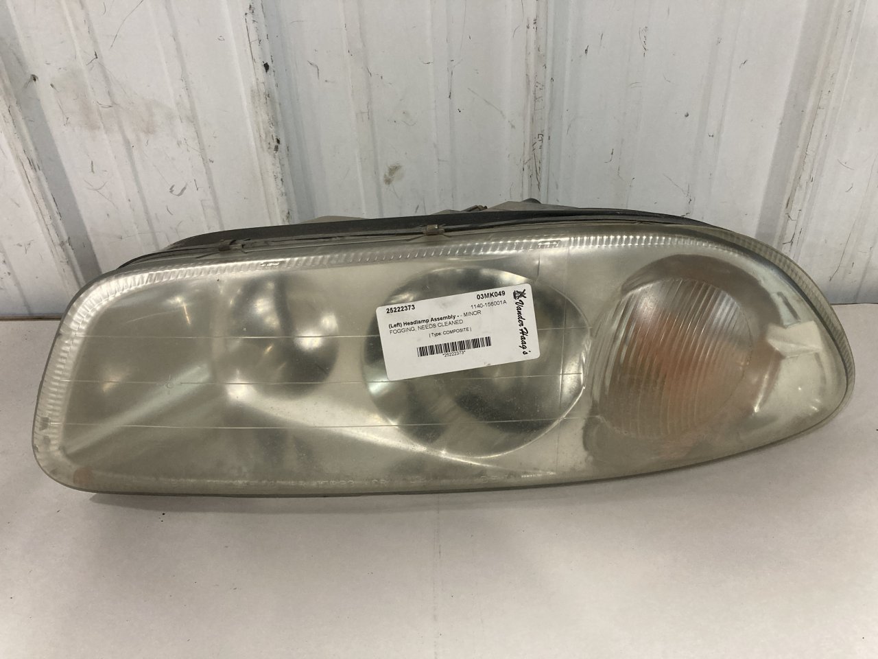 2MO525AM | Mack GRB Headlamp for Sale