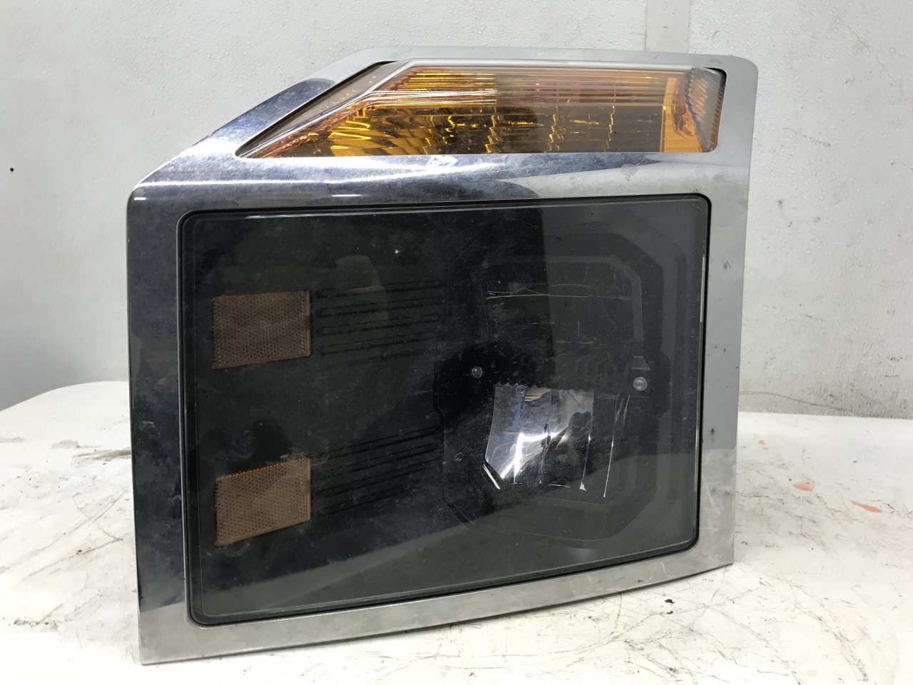 27655CD4 | Mack ANTHEM (AN) Headlamp for Sale