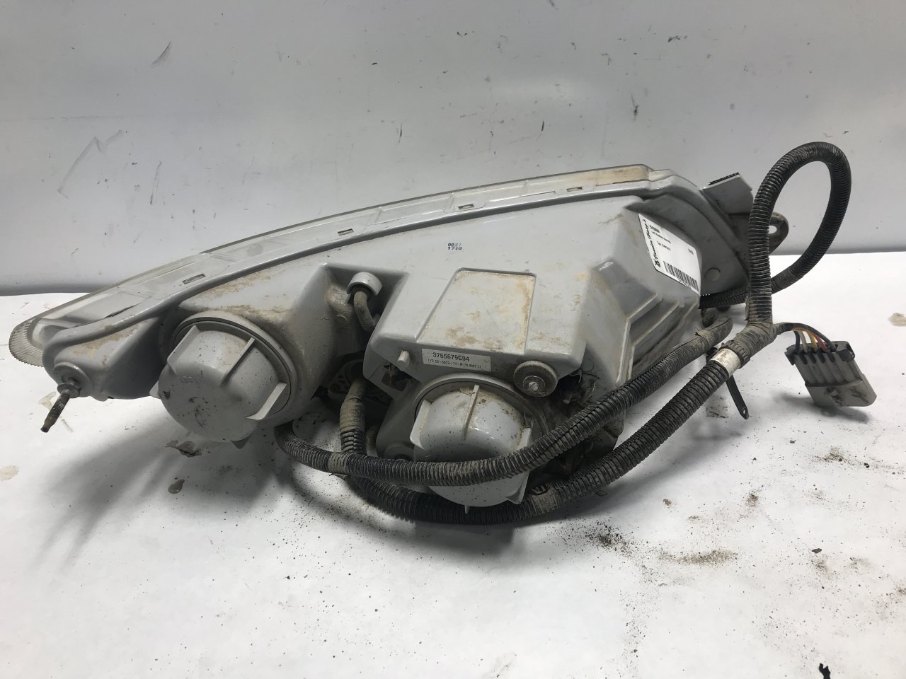 3765679C94 | International DURASTAR (4300) Headlamp for Sale