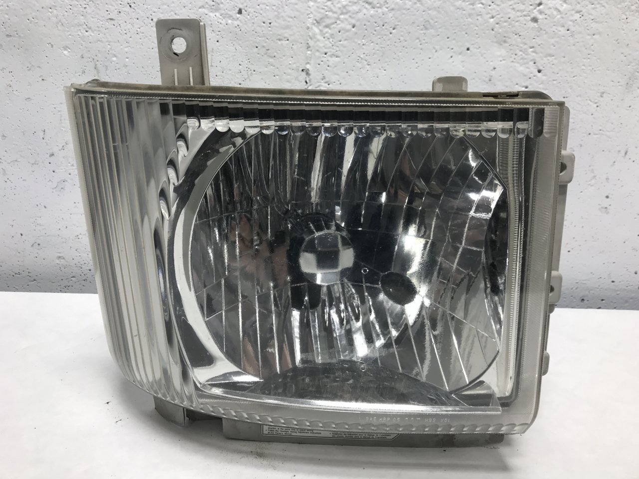 Isuzu FTR Headlamp for Sale