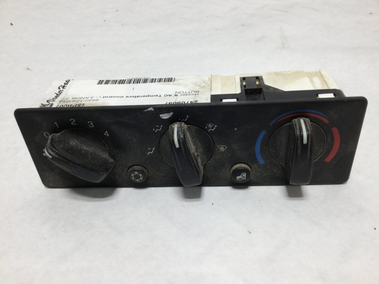 Q21-6012 | Peterbilt 348 Heater & AC Temperature Control for Sale