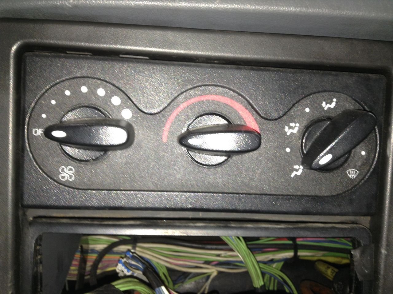 2015335354654C5 | International 4400 Heater & AC Temperature Control for Sa
