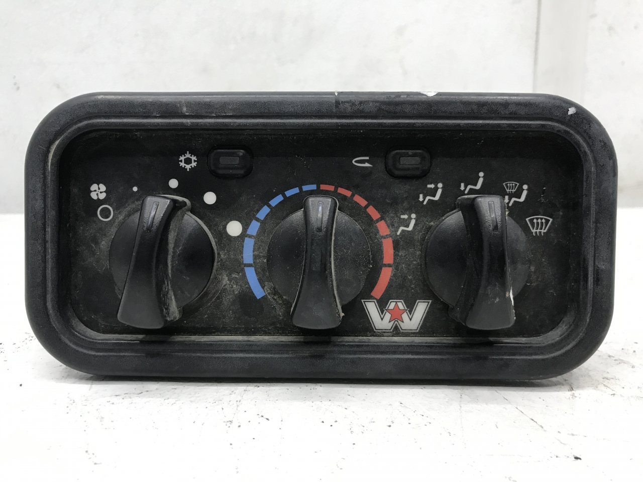 RD-3-18720-3 | Western Star Trucks 4900EX Heater & AC Temperature Control f