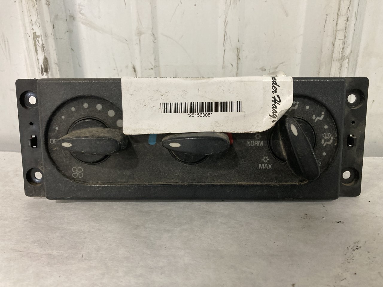 3545543C3 | International 8600 Heater & AC Temperature Control for Sale
