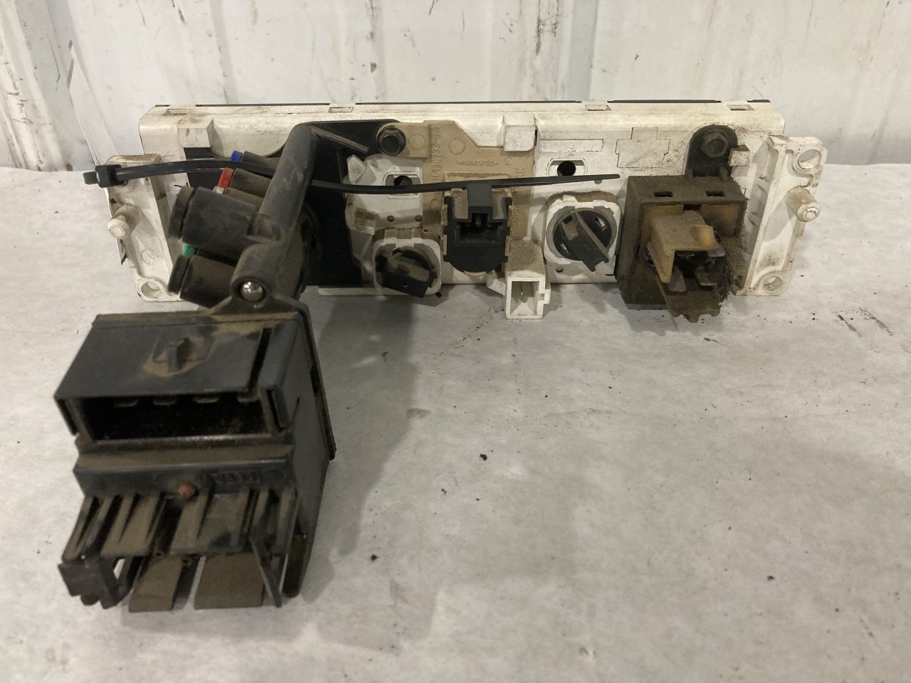 3545543C3 | International 8600 Heater & AC Temperature Control for Sale