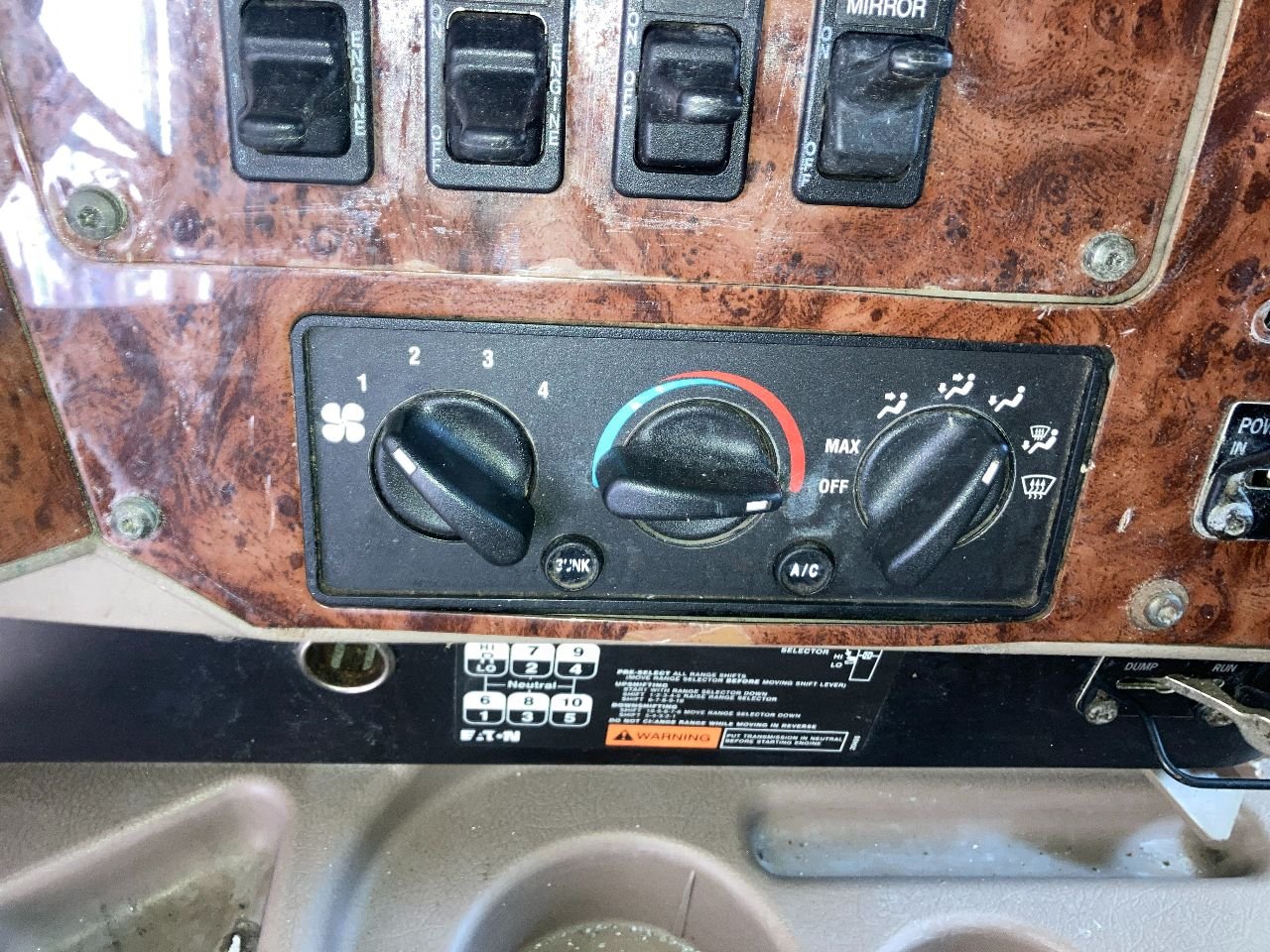 5011932R91 | International 5900I Heater & AC Temperature Control for Sale