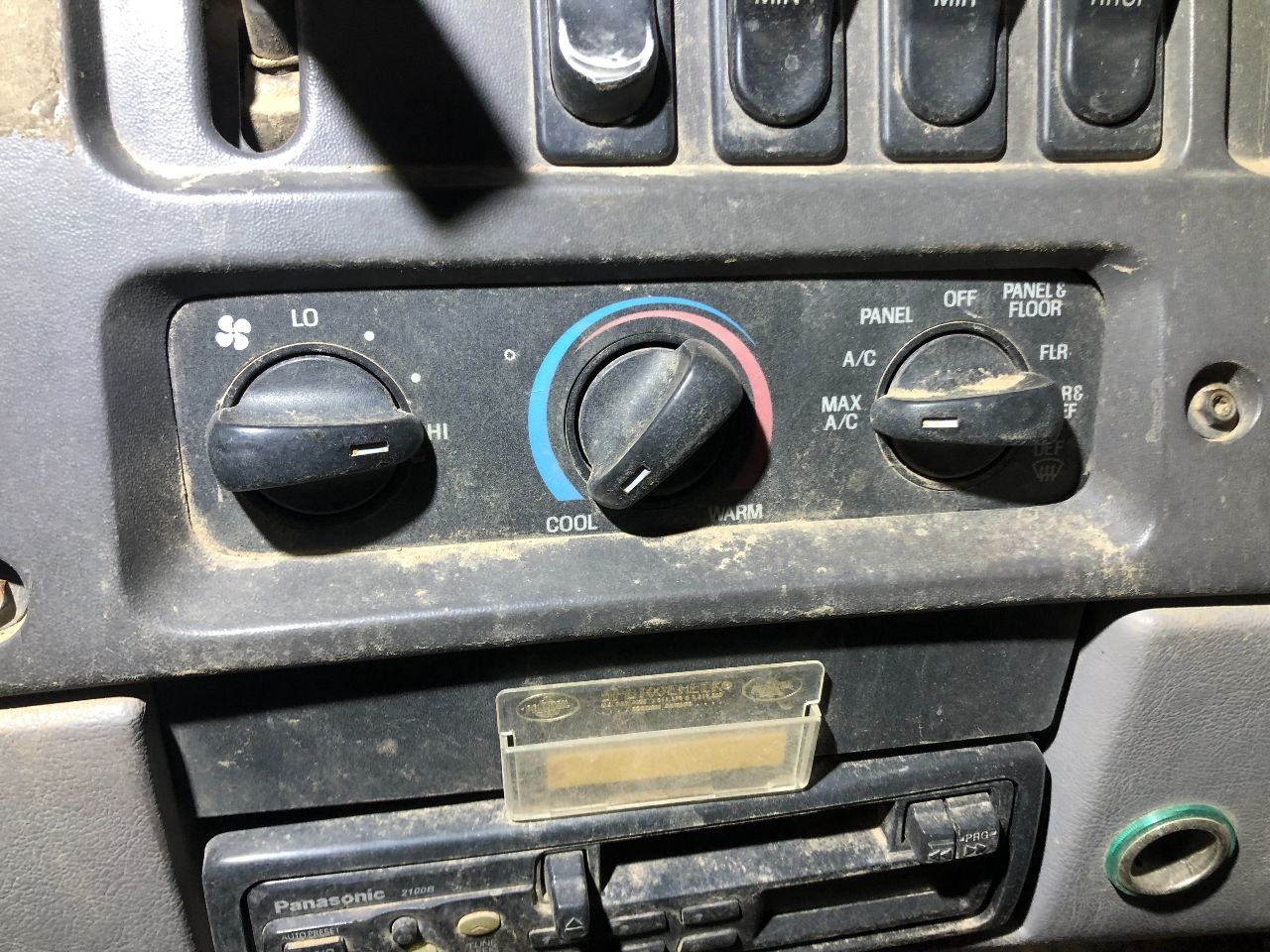 F6HH-AE | Ford A9522 Heater & AC Temperature Control for Sale
