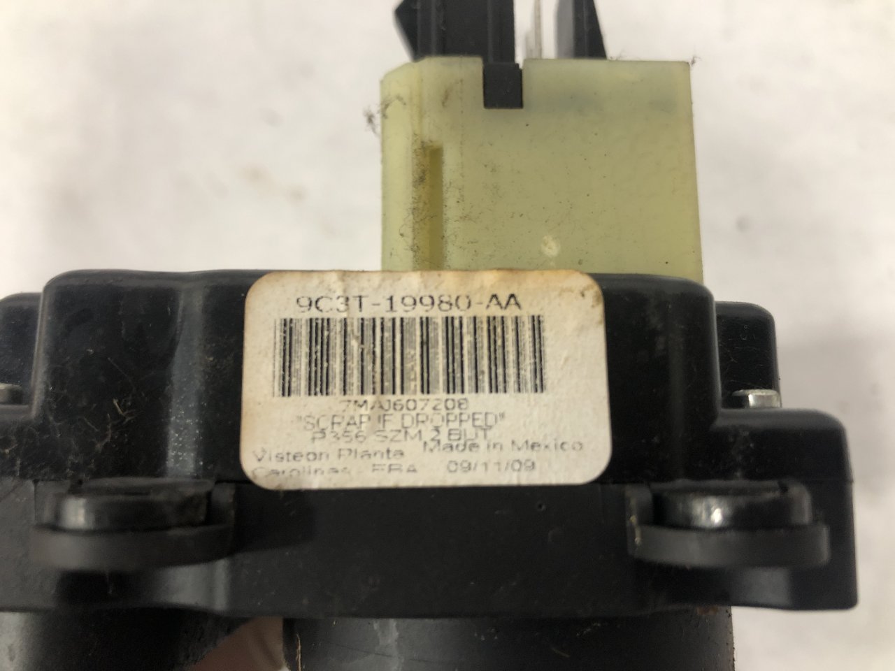 9C3T-19980-AA | Ford F550 SUPER DUTY Heater & AC Temperature Control for Sa