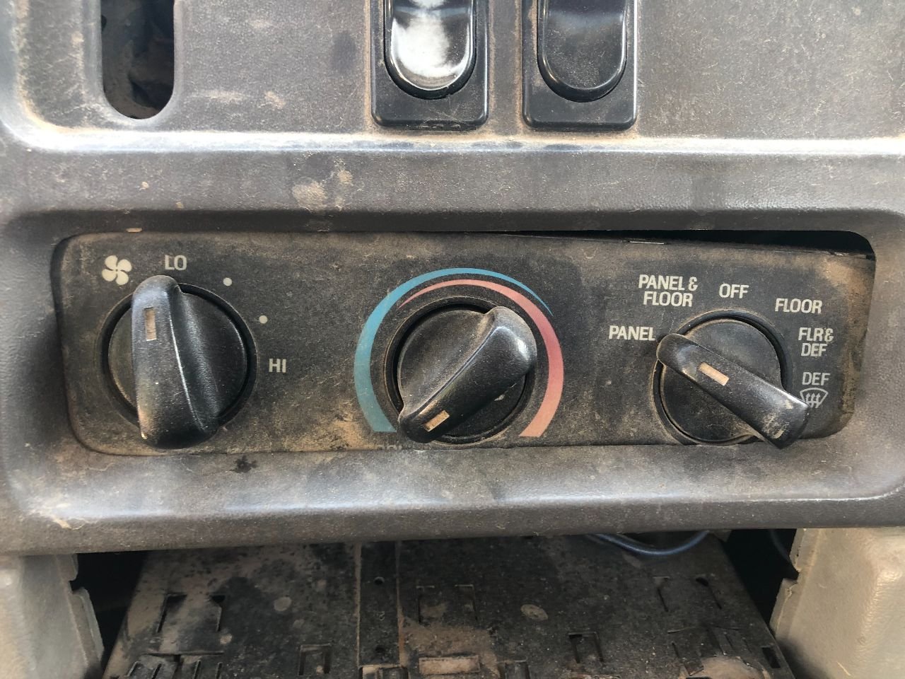 Ford L9511 Heater & AC Temperature Control for Sale
