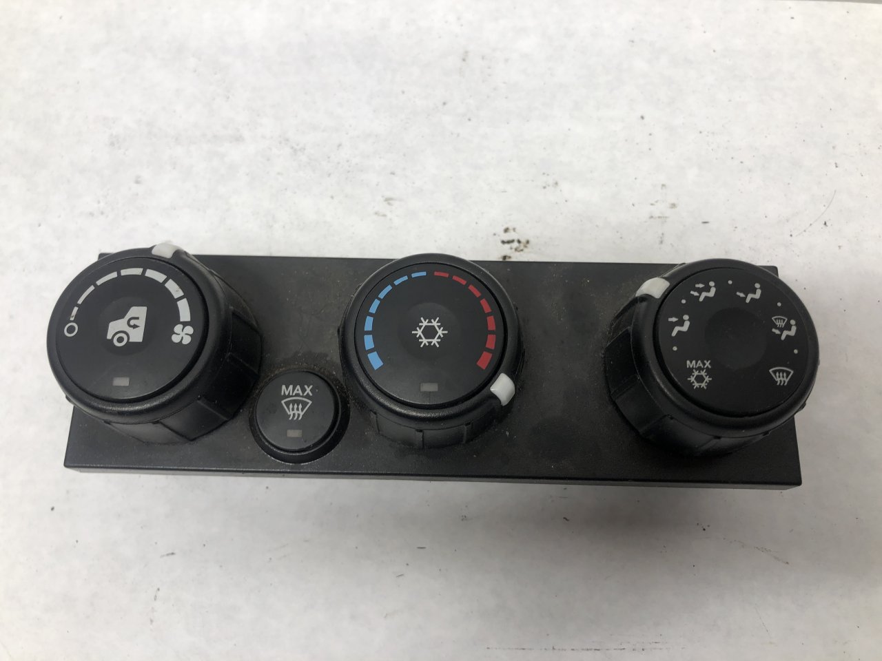 4065331C6 | International LT Heater & AC Temperature Control for Sale