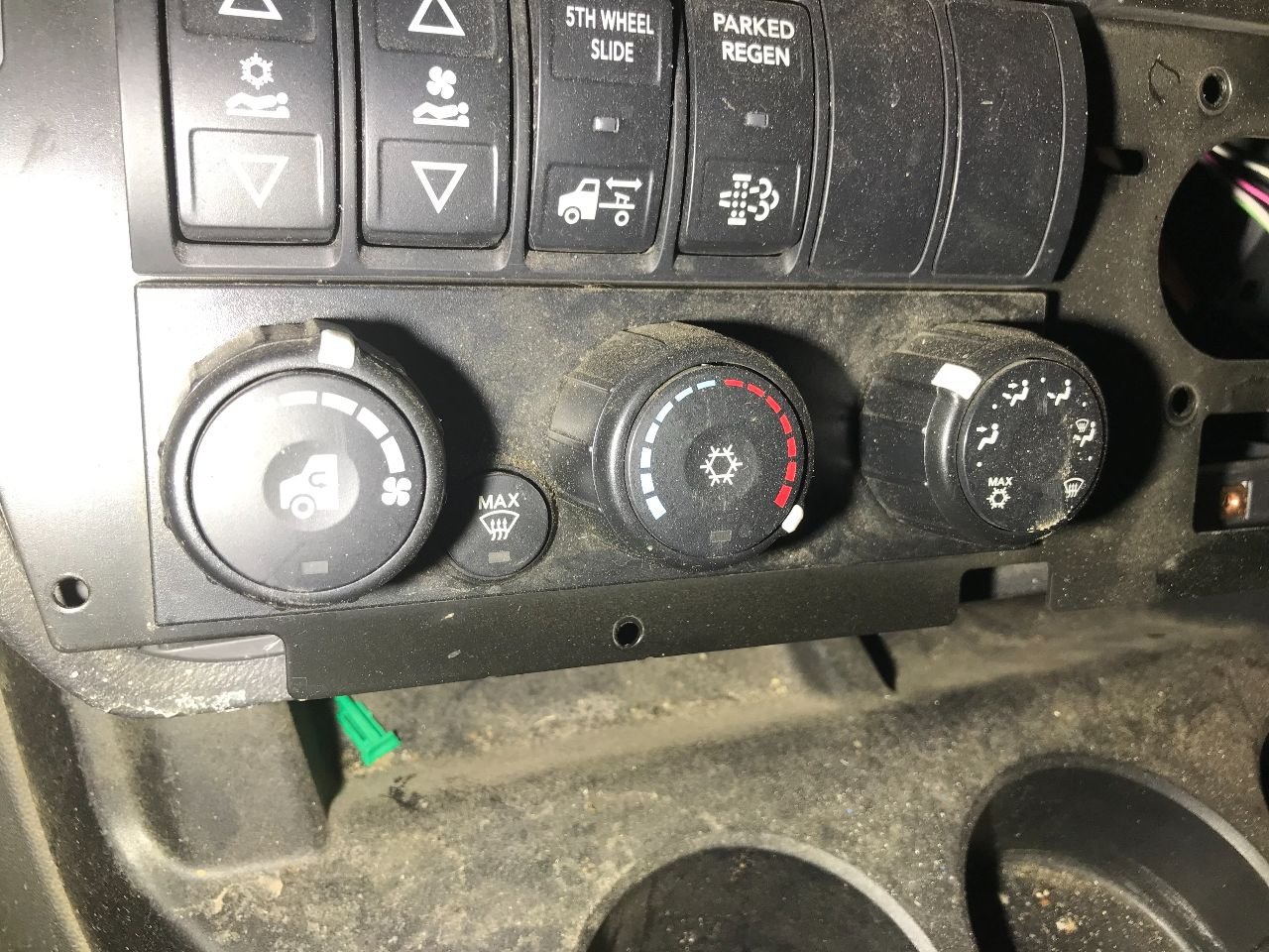 4065331C6 | International LT Heater & AC Temperature Control for Sale