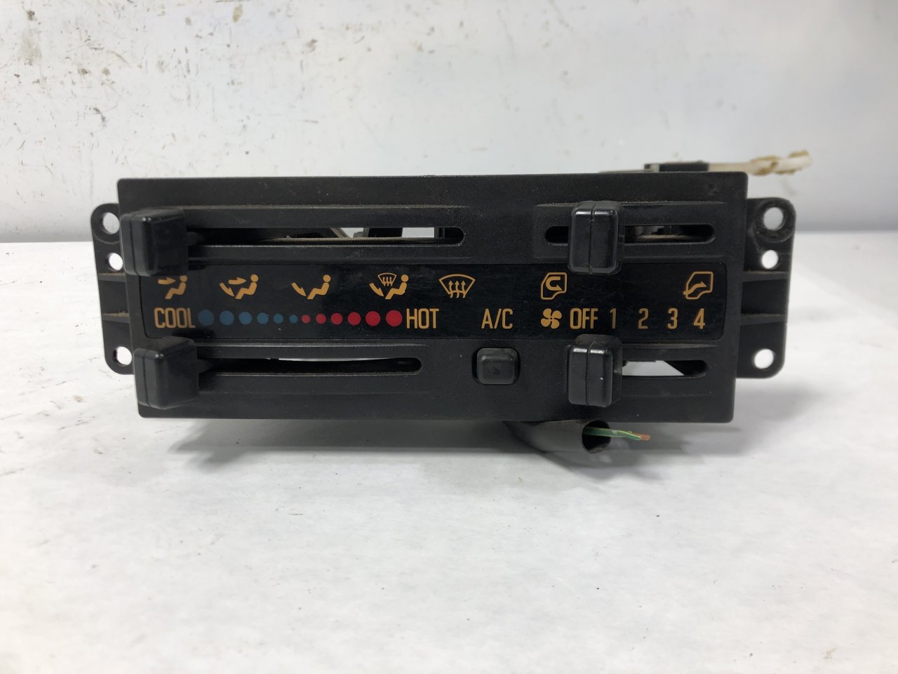 526180-4421 | Isuzu NPR Heater & AC Temperature Control for Sale