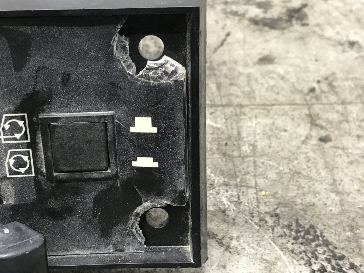 740176 | Kenworth T300 Heater & AC Temperature Control for Sale