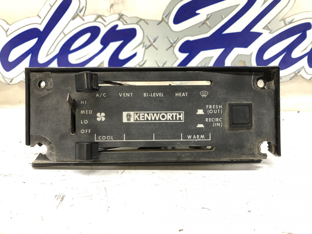 K092-351-1 | Kenworth T400 Heater & AC Temperature Control for Sale