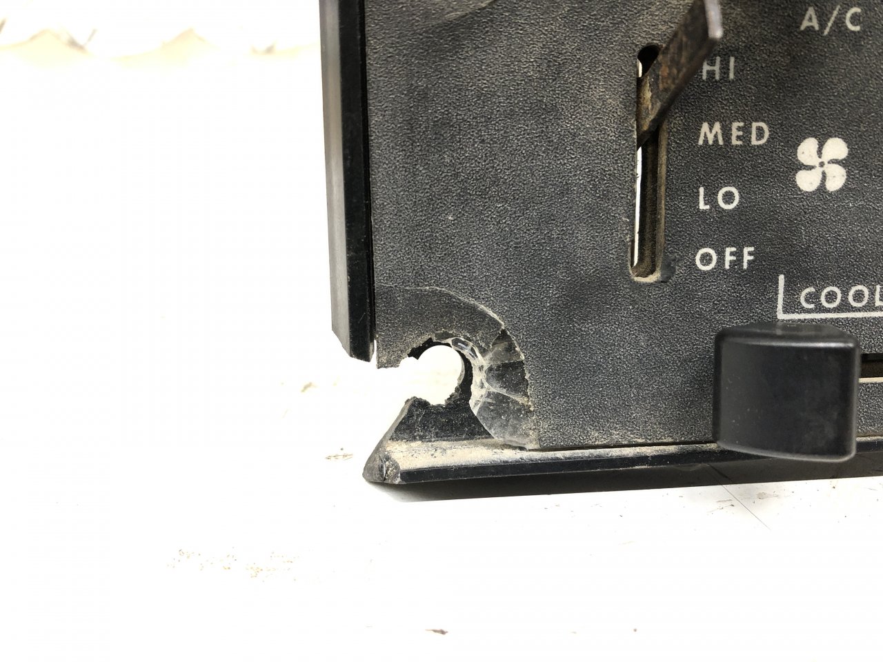 K092-351-1 | Kenworth T400 Heater & AC Temperature Control for Sale