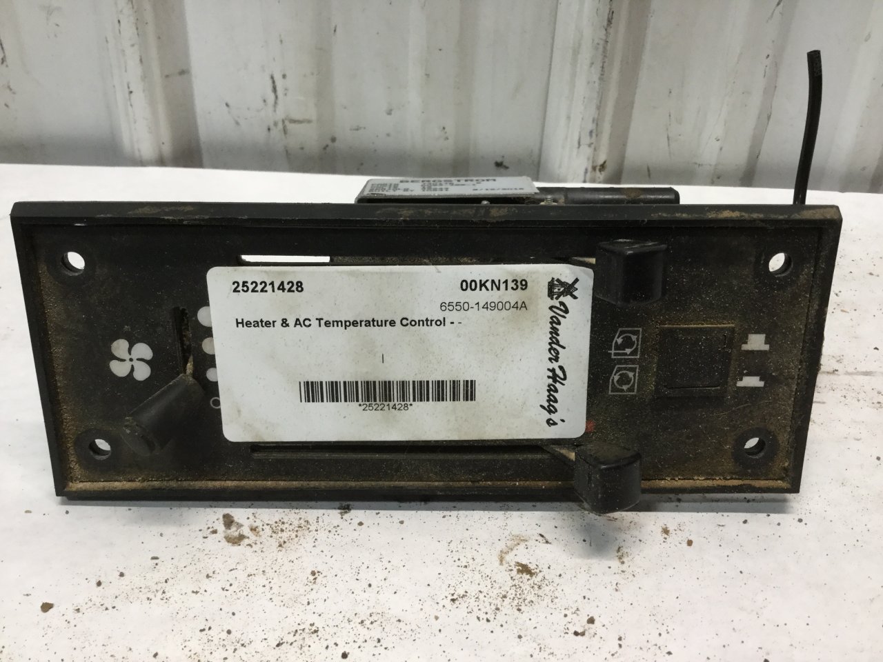 K092-399-1 | Kenworth T800 Heater & AC Temperature Control for Sale