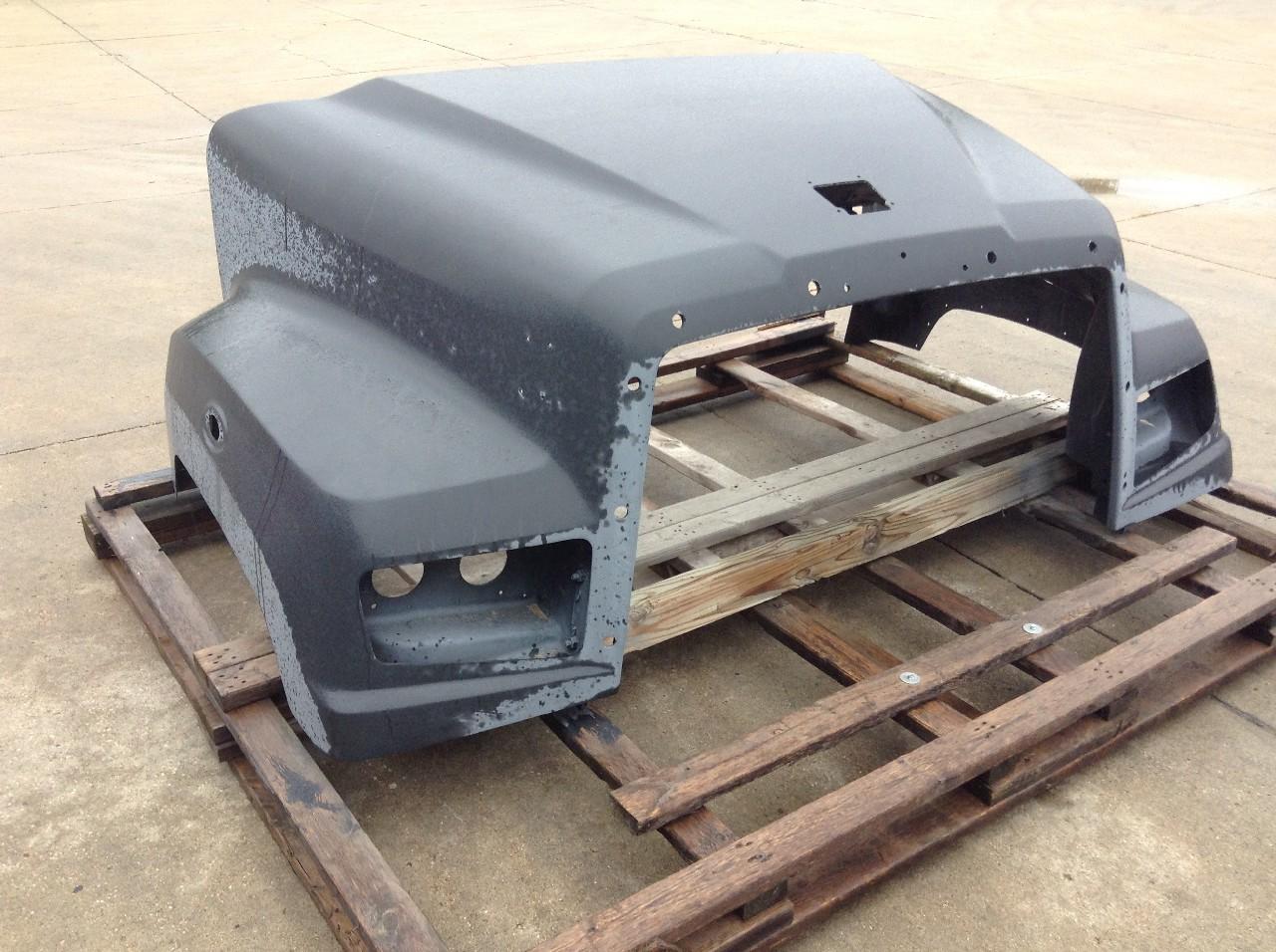 W17000008002 | Freightliner 114SD Hood for Sale
