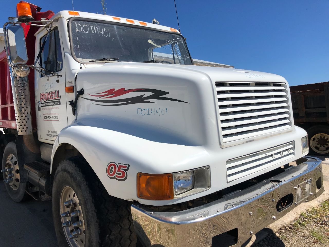 2010717C | International 2674 Hood for Sale