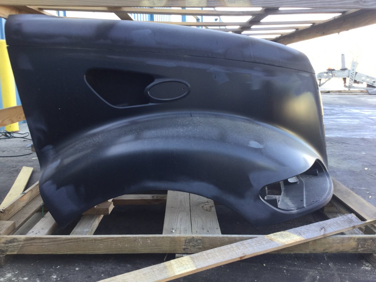 13-04777 | Peterbilt 387 Hood for Sale